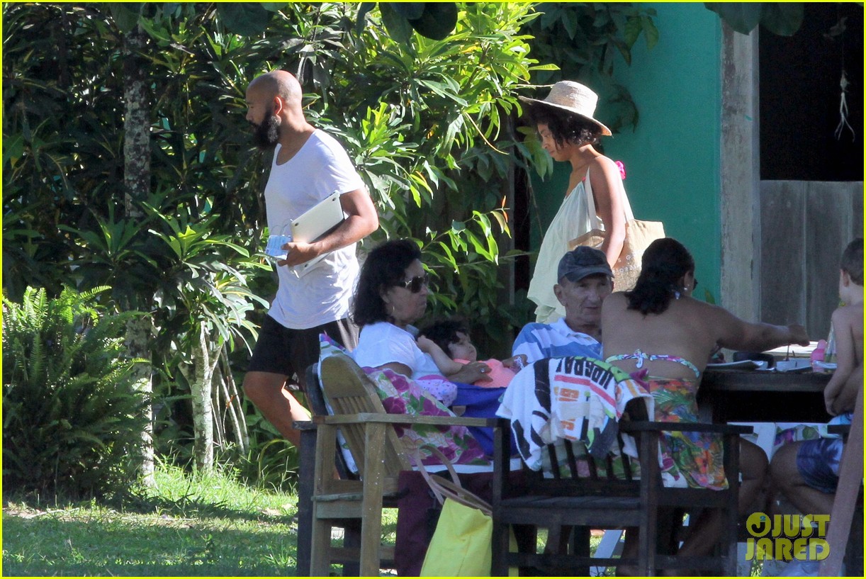 Solange Knowles & New Husband Alan Ferguson Enjoy Relaxing Honeymoon in Brazil: Photo 3251945 ...