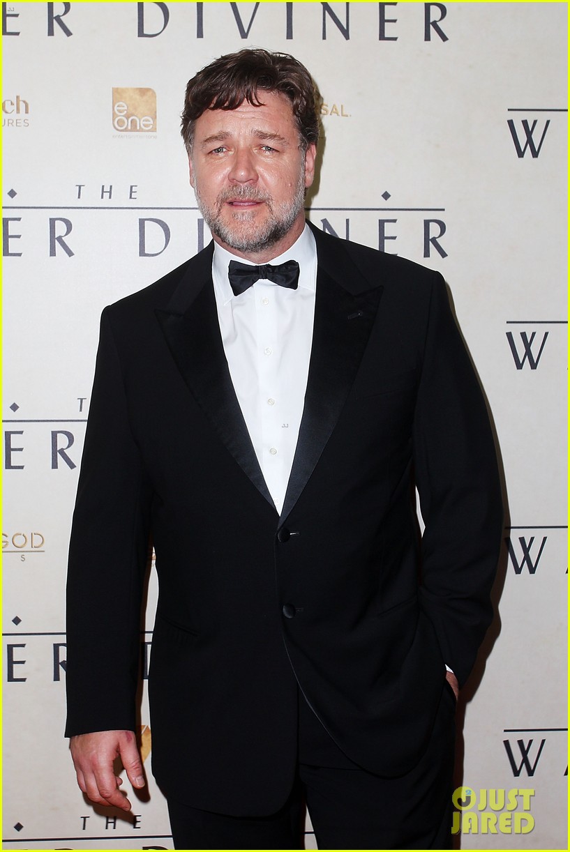 Jai Courtney & Russell Crowe Hit Sydney for World Premiere of 'The ...