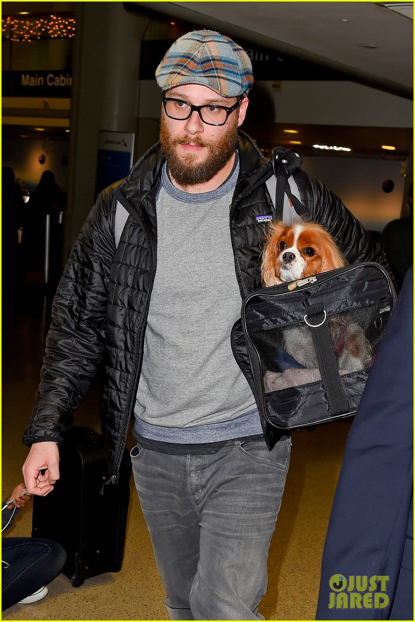 Seth Rogen Travels with New Bodyguard Amid Hackers' Threats: Photo ...