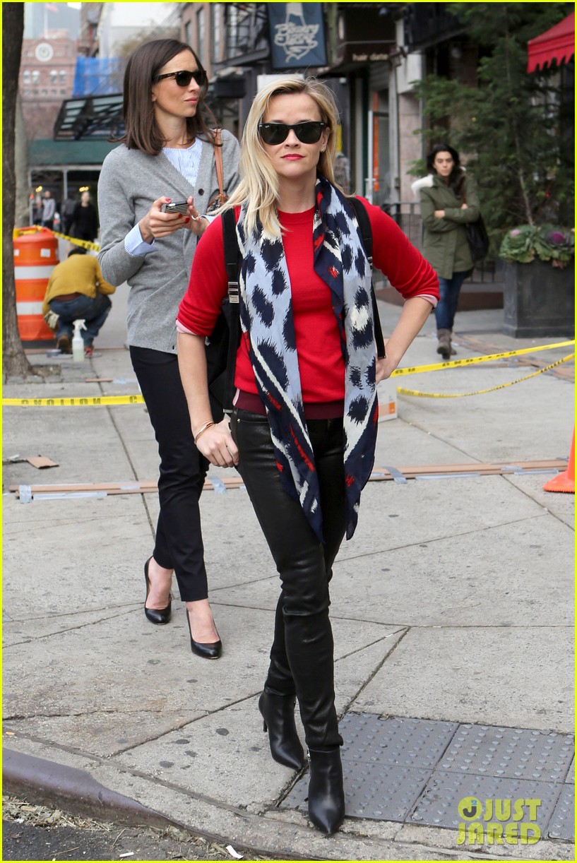 Reese Witherspoon Admits Crying & Telling Husband Jim Toth 'F--K You ...