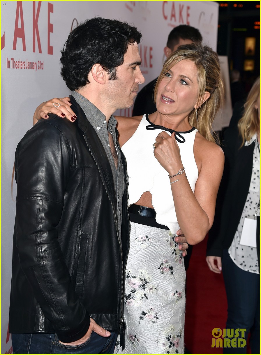 Jennifer Aniston Premieres 'Cake' While Waiting for Oscar Noms: Photo ...