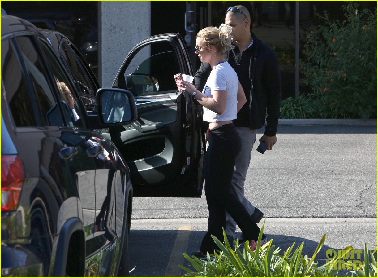 Britney Spears Flashes Rock Hard Abs After Dance Rehearsal: Photo ...
