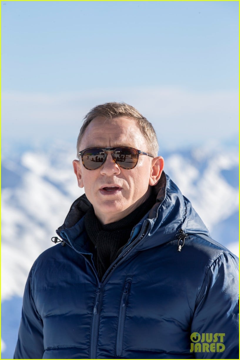 Daniel Craig Brings 'Spectre' to the Snowy Alps!: Photo 3274189 ...