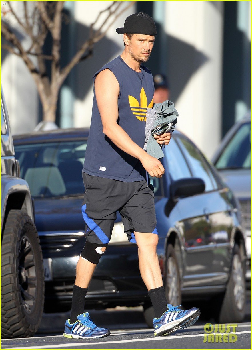 Fergie Gets Clippers Owner Steve Ballmer Dancing Wild to 'L.A.Love ...