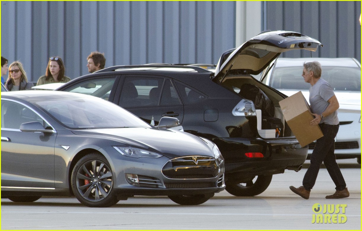 Harrison Ford Flexes His Muscles for the Cameras at 72!: Photo 3272543 ...