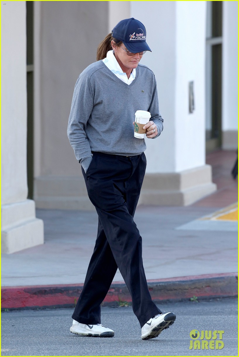 This Bruce Jenner Tabloid Cover Has the Web Buzzing: Photo 3280769 ...