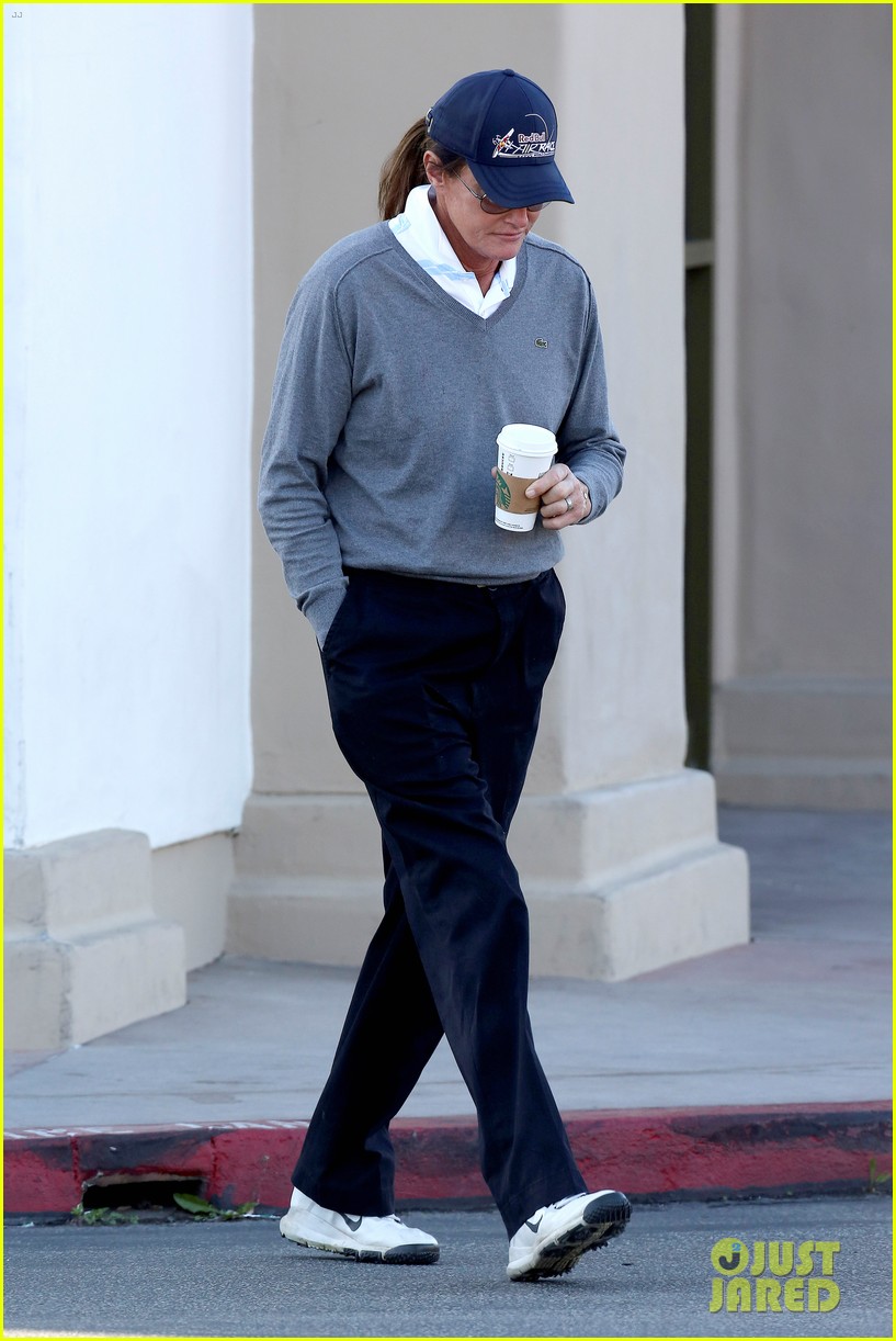 This Bruce Jenner Tabloid Cover Has the Web Buzzing: Photo 3280771 ...