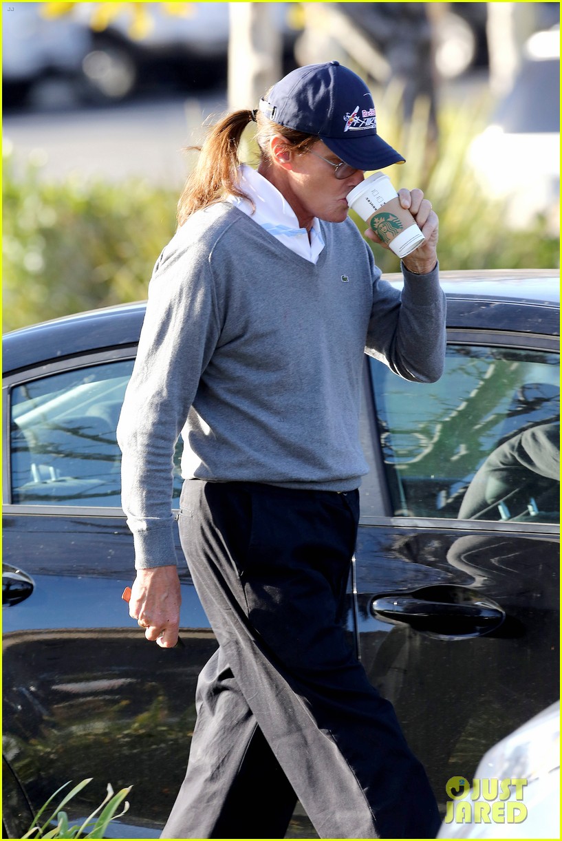 This Bruce Jenner Tabloid Cover Has the Web Buzzing: Photo 3280776 ...