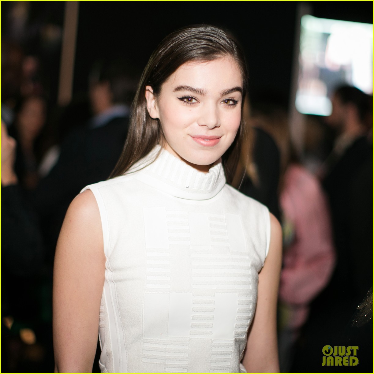 Miley Cyrus & Hailee Steinfeld Are White Hot at Shooting Stars Exhibit ...