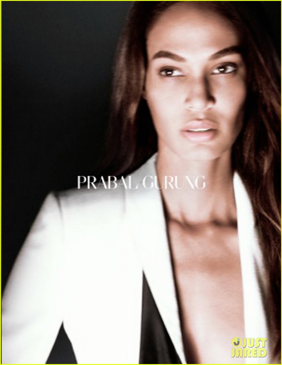 Dylan Penn & Joan Smalls Bring Their Modelesque Figures to Paris ...