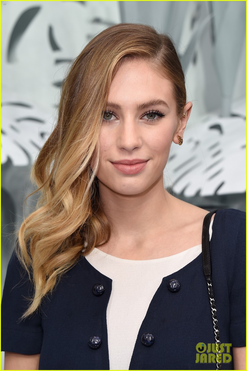 Dylan Penn & Joan Smalls Bring Their Modelesque Figures to Paris ...