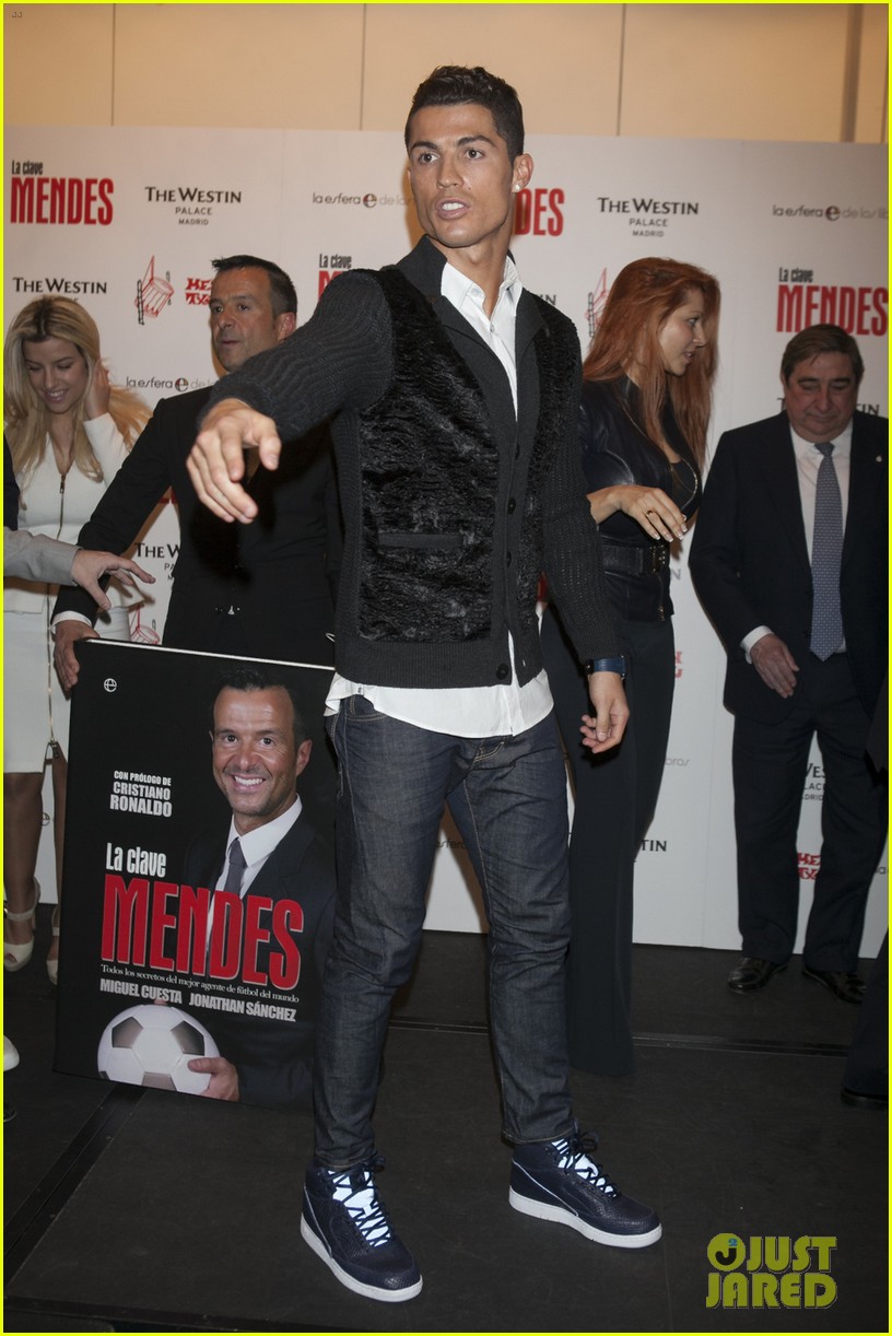 Cristiano Ronaldo Supports Sport Agent Jorge Mendes at His 'Key to ...
