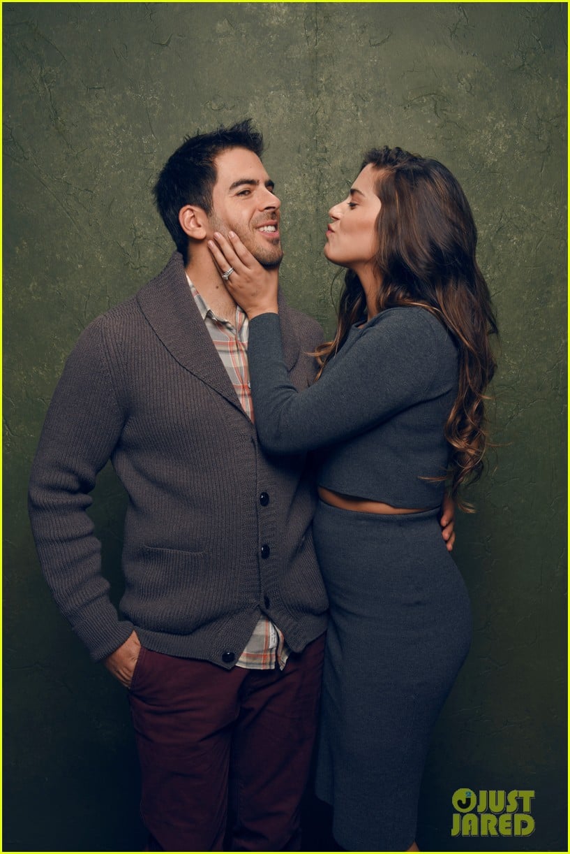 Eli Roth's 'Knock Knock' Sells to Lionsgate at Sundance 2015!: Photo ...