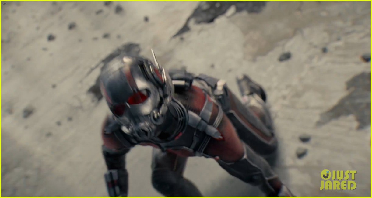 Paul Rudd Displays Ripped Six Pack Abs in 'Ant-Man' Trailer!: Photo ...