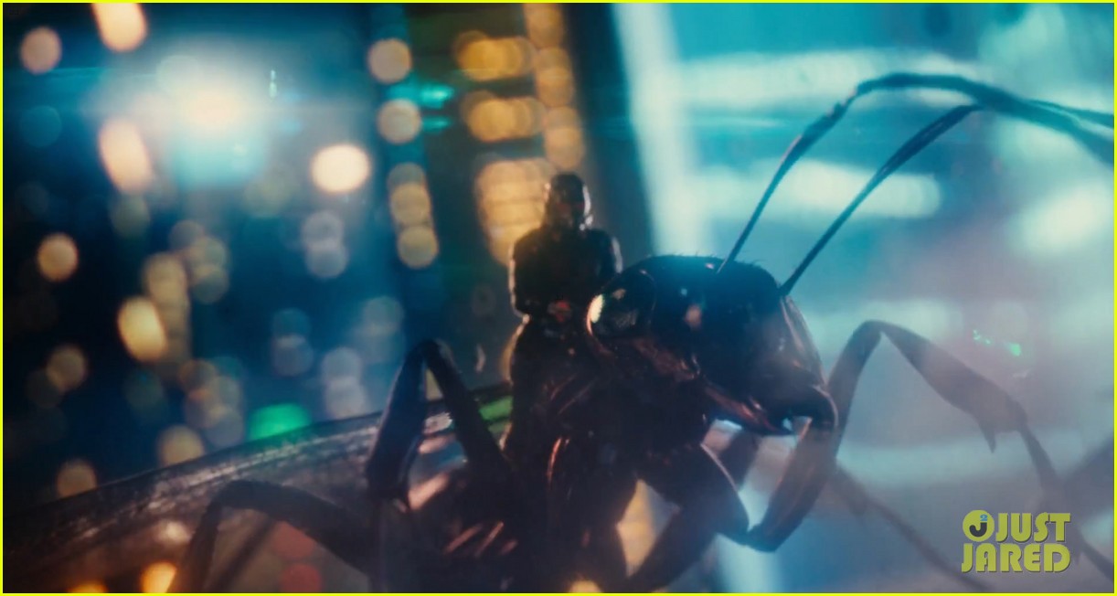 Paul Rudd Displays Ripped Six Pack Abs in 'Ant-Man' Trailer!: Photo ...