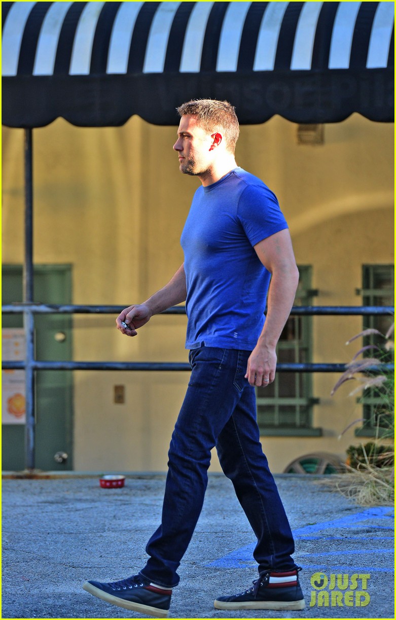 Ben Affleck's Batman Muscles Keep Getting Bigger & Bigger!: Photo ...