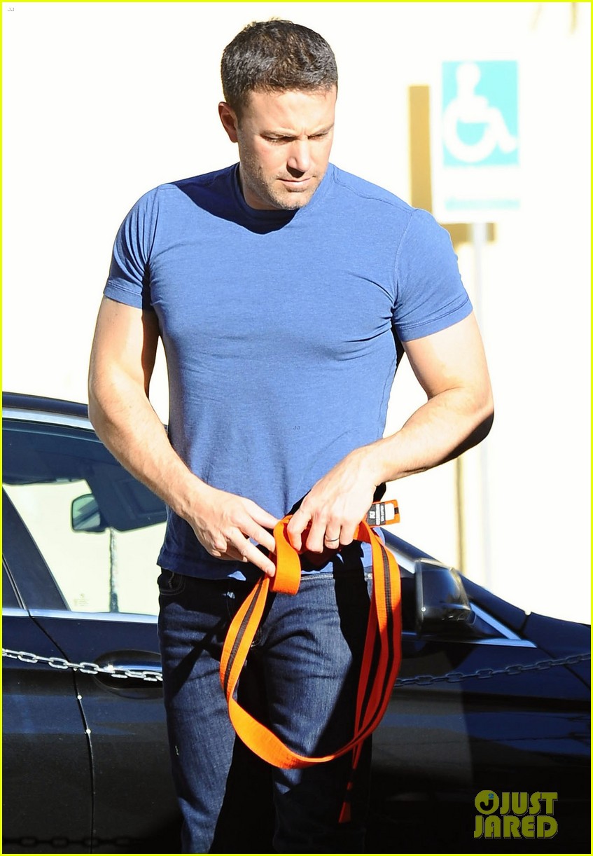 Ben Affleck's Batman Muscles Keep Getting Bigger & Bigger!: Photo ...