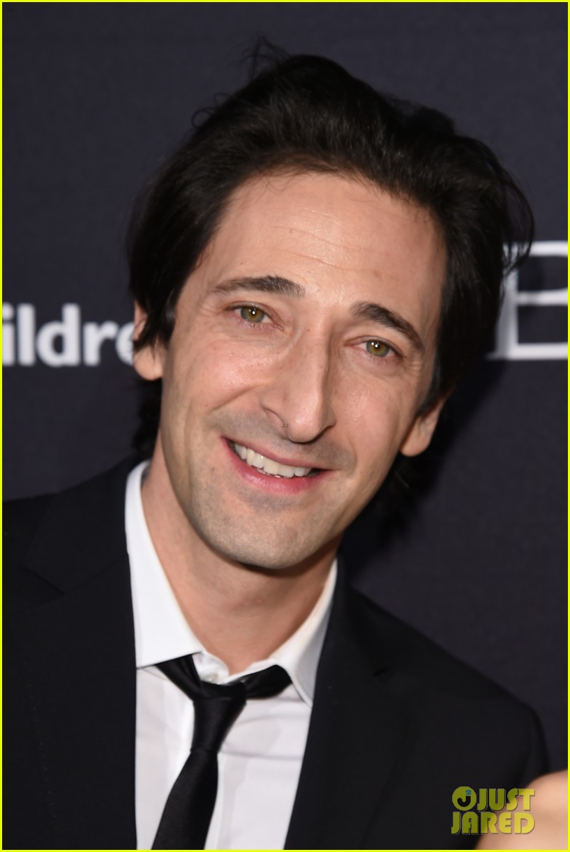 Adrien Brody Travels Around with His Panda Teddy Bear: Photo 3307485 ...