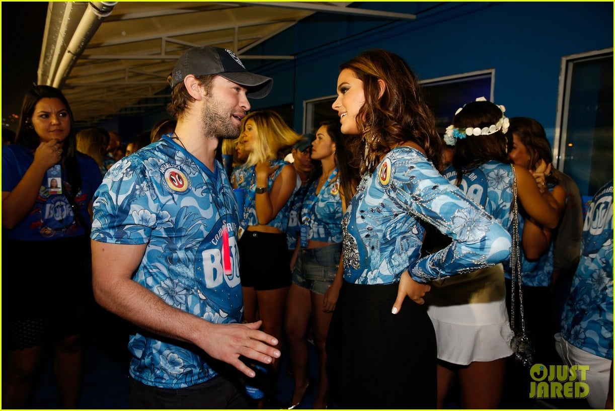 Chace Crawford Makes Out with a Brazilian Singer in Rio: Photo 3305706 ...