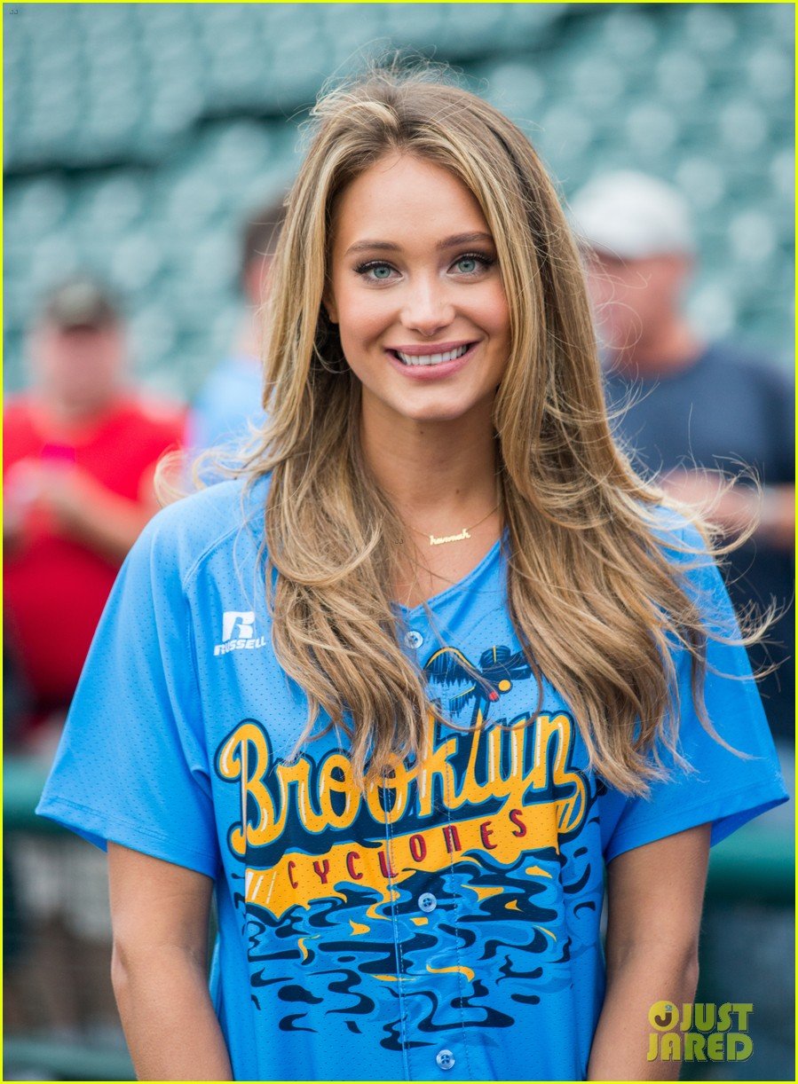 Who is Hannah Davis? Meet the 'Sports Illustrated' Model!: Photo ...