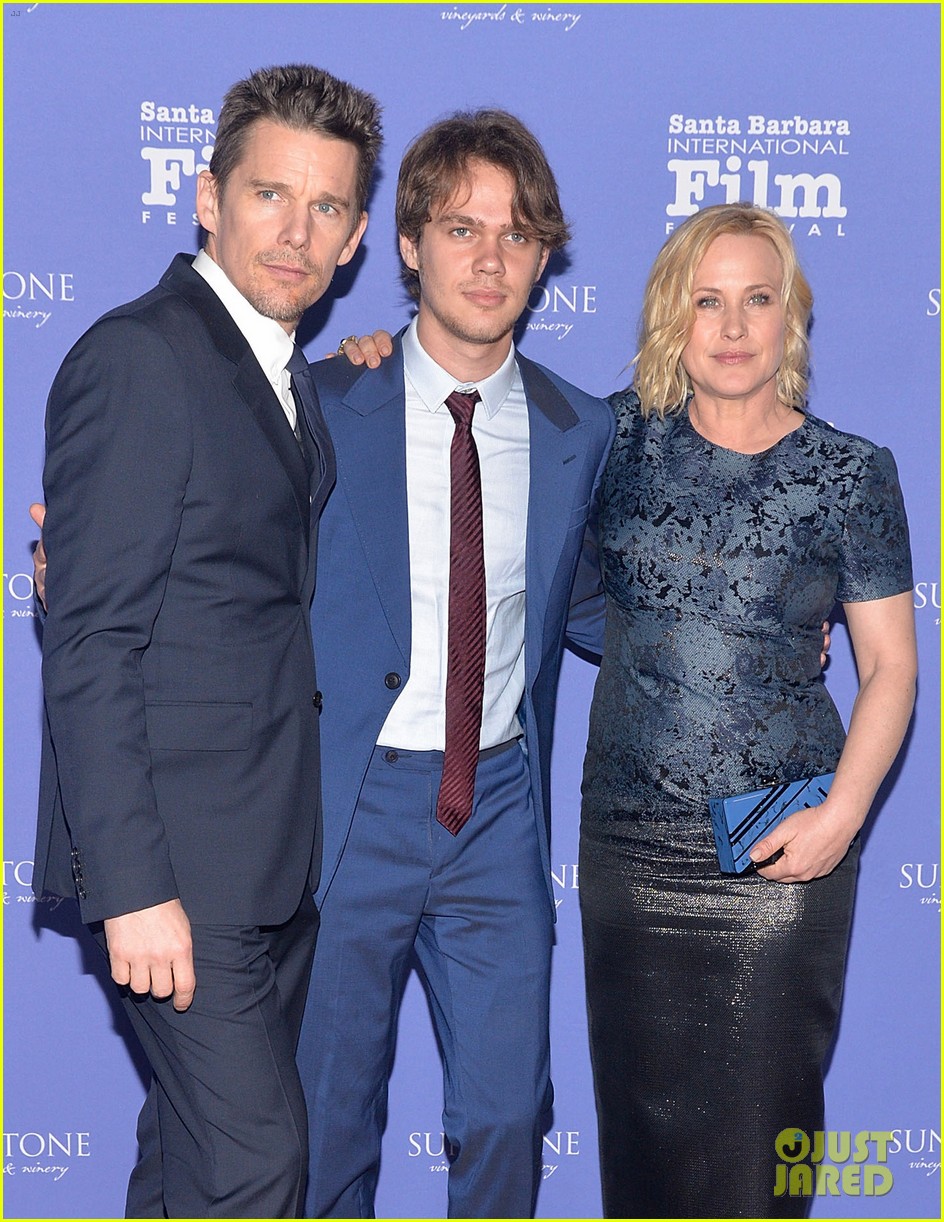 Ethan Hawke & Patricia Arquette Accept American Riviera Award: Photo ...