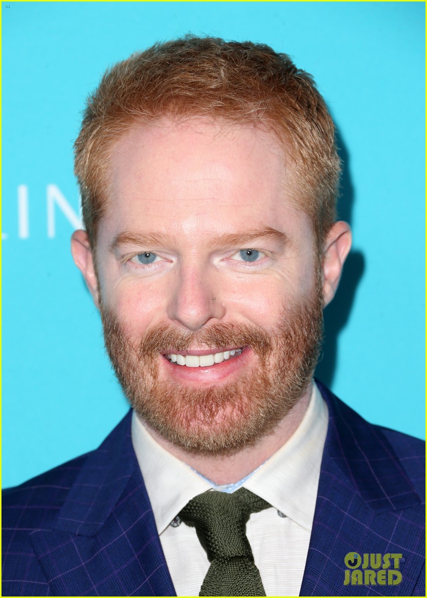 Jonathan Groff Sure Is 'Looking' Fine at the CDGAs!: Photo 3306625 ...