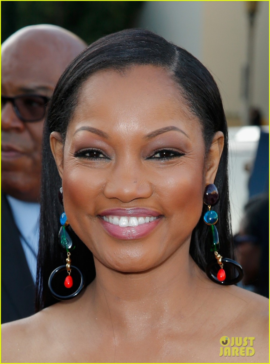 Taraji P. Henson & Gugu Mbatha-Raw Are Picture Perfect at NAACP Image ...