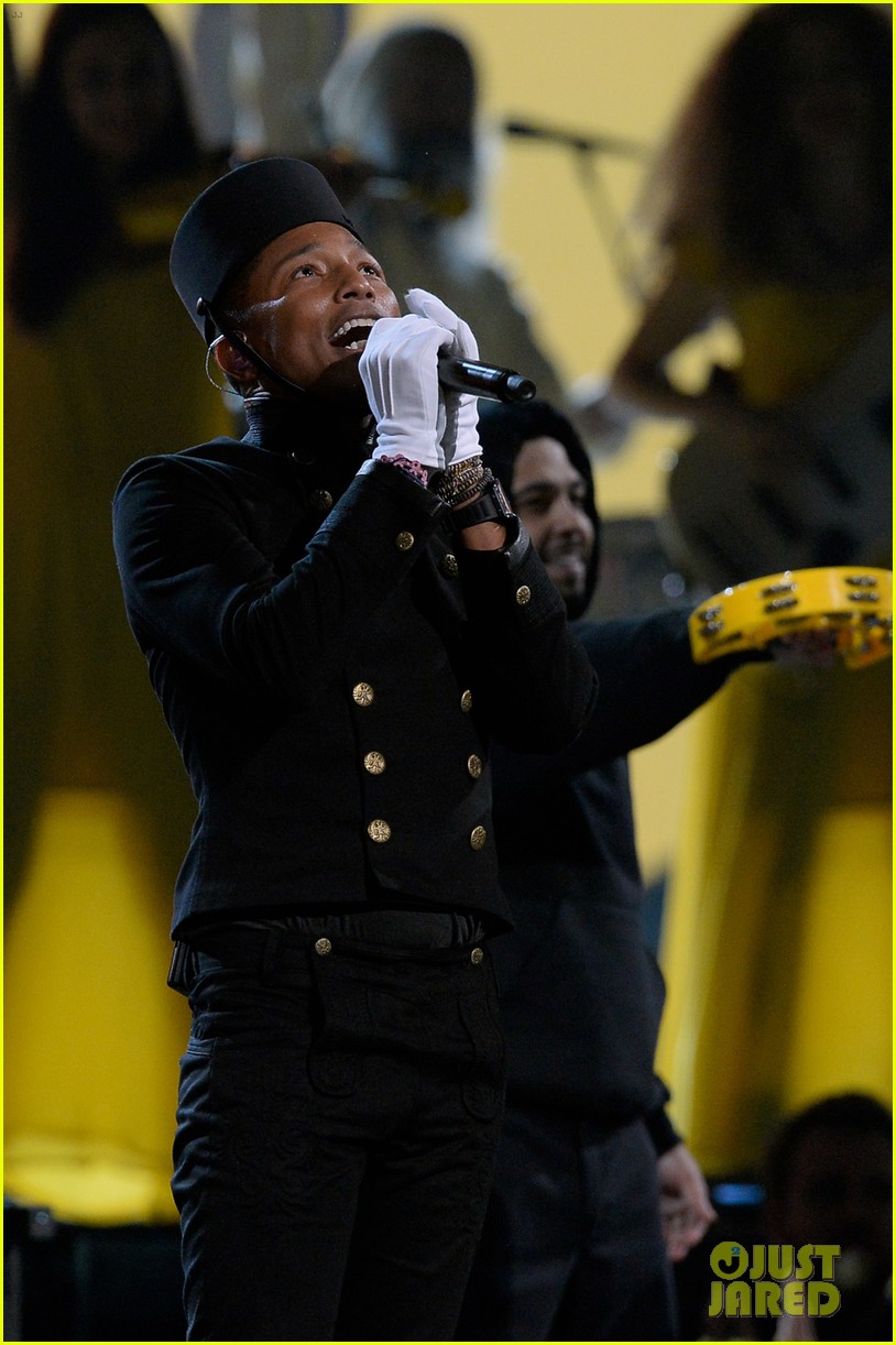 Pharrell Williams Wins Three Grammys & Performs 'Happy' (Video): Photo ...