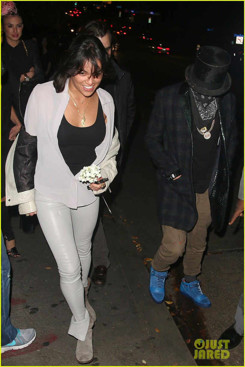 Michelle Rodriguez's DJ Skills Are Impressive on Video - Watch Now ...