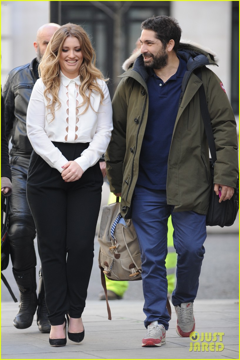 Sam Smith Gets Serenaded By His Own Song 'I'm Not The Only One' From ...