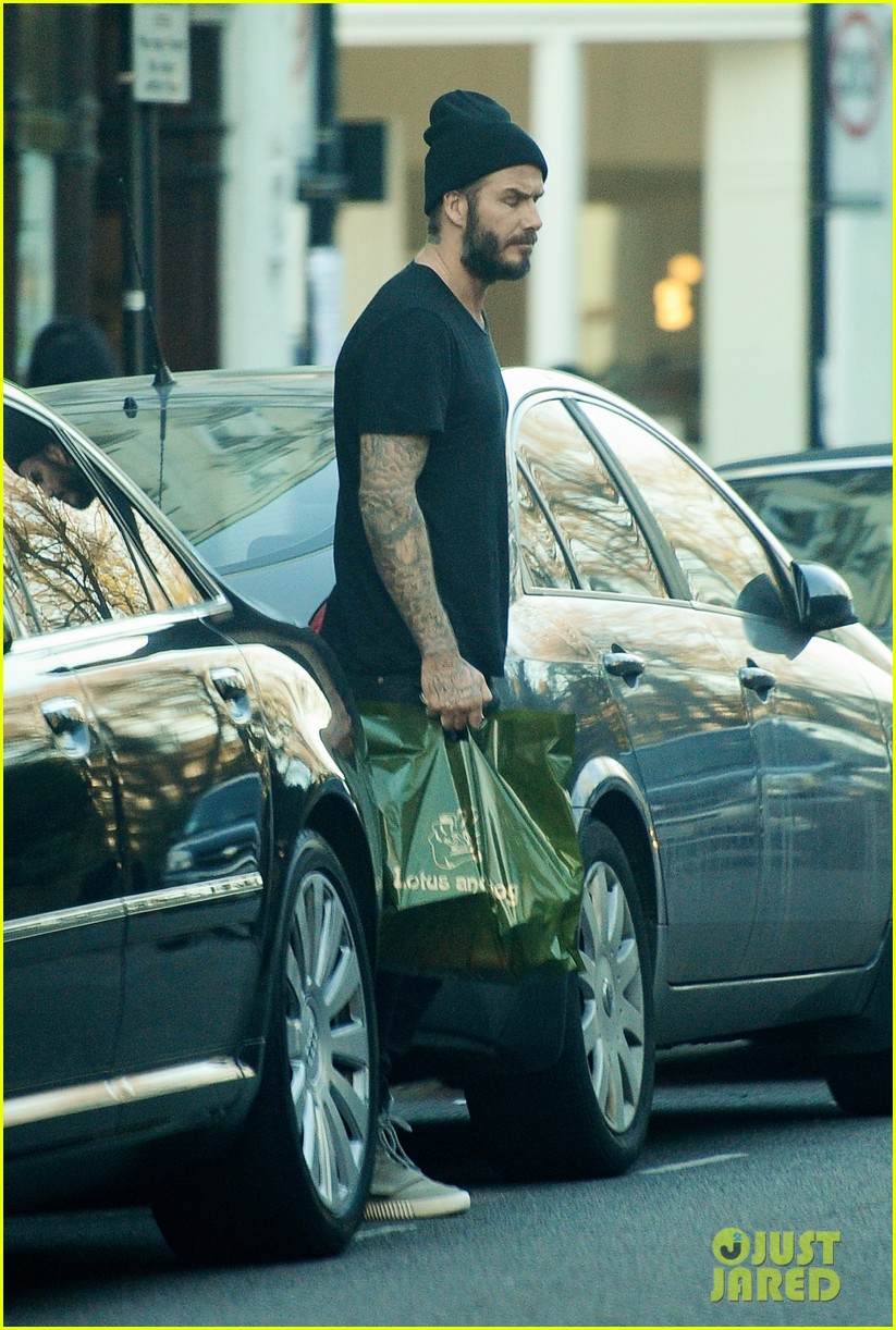 David Beckham Runs Errands Rocking His Sexy Scruff: Photo 3321384 ...