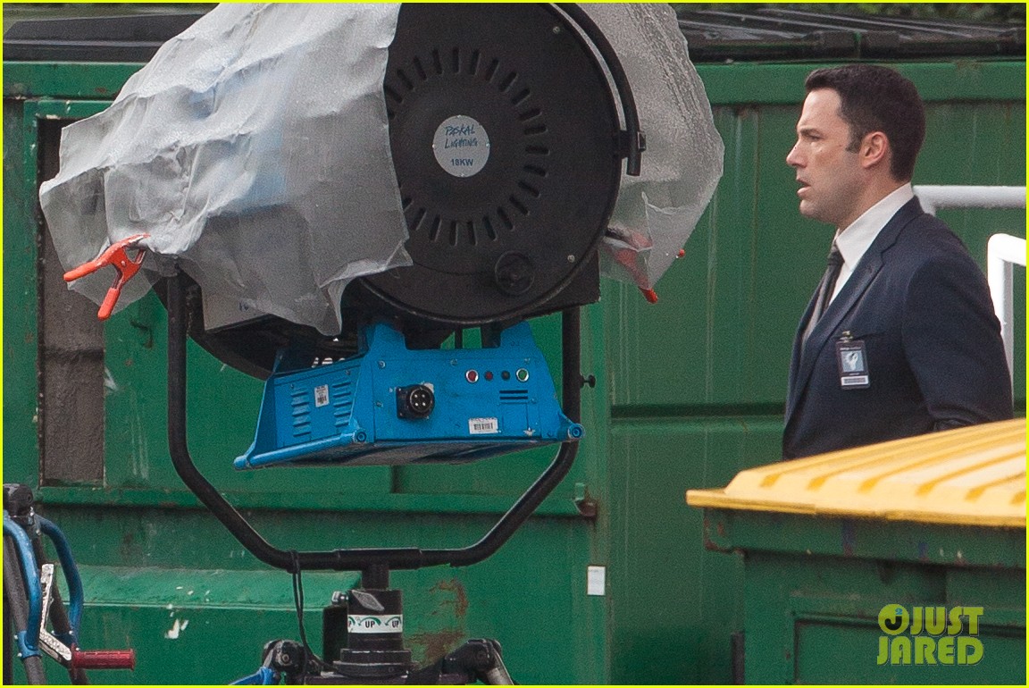 Ben Affleck Suits Up for 'The Accountant' With John Lithgow: Photo ...