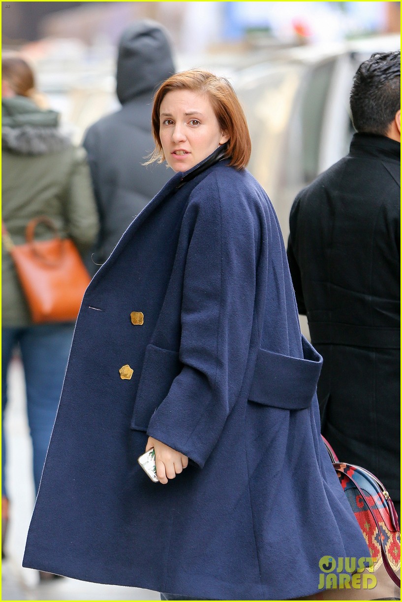 Lena Dunham Debuts New Pixie Cut & Talks Guest Starring on 'Scandal' on ...