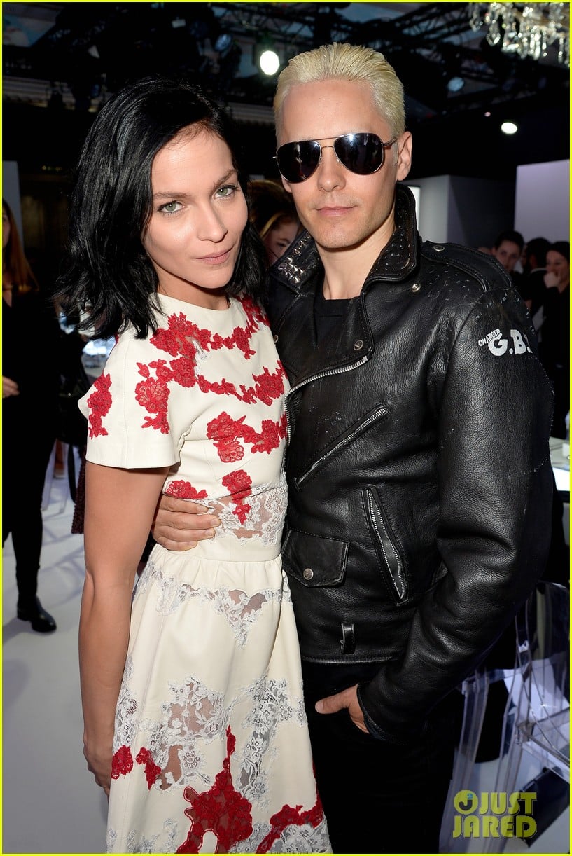 Jared Leto Mingles with Models During Paris Fashion Week: Photo 3320813 ...