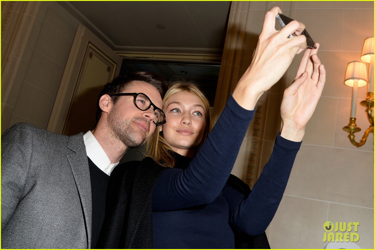Jared Leto Mingles with Models During Paris Fashion Week: Photo 3320814 ...