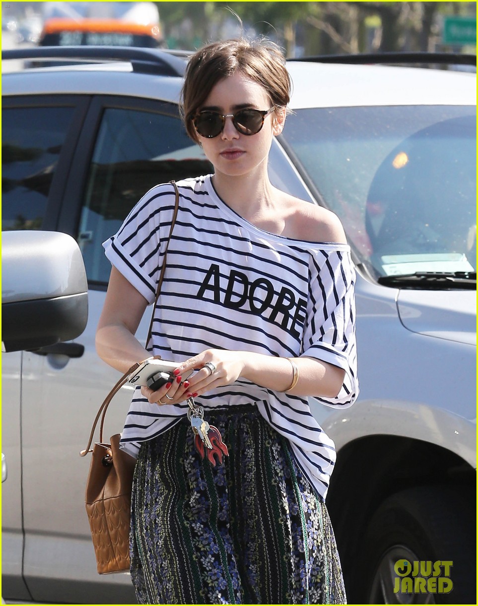 Lily Collins & Chris Evans Spotted Dining Out Together in L.A.: Photo ...