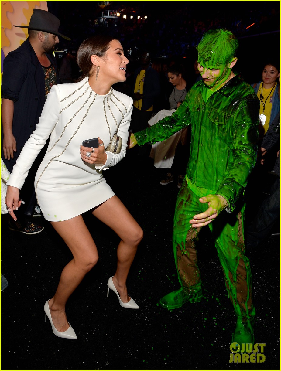 Nick Jonas Gets Slimed & Attempts to Hug Girlfriend Olivia Culpo at ...