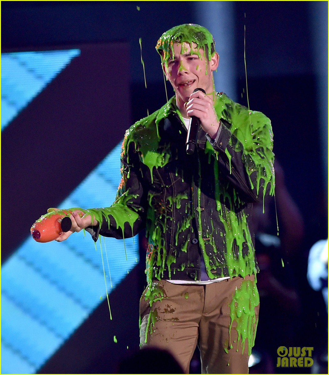 Nick Jonas Gets Slimed & Attempts to Hug Girlfriend Olivia Culpo at ...