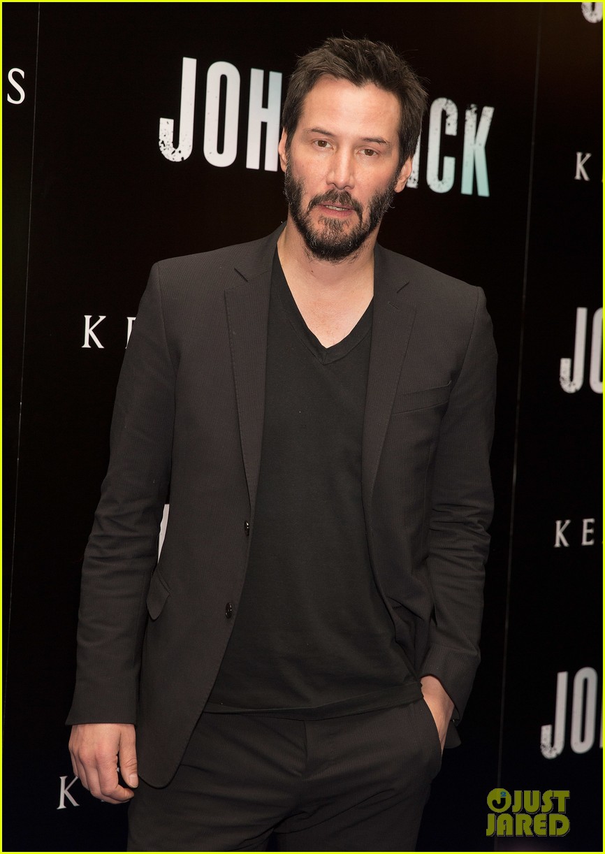 Keanu Reeves Will Star in 'The Bad Batch' with Jim Carrey, Jason Momoa ...