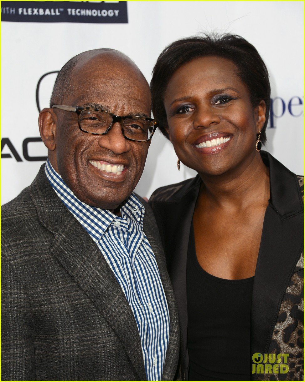 Paul Rudd & Maya Rudolph Bring the Laughs to Night Of Too Many Stars ...