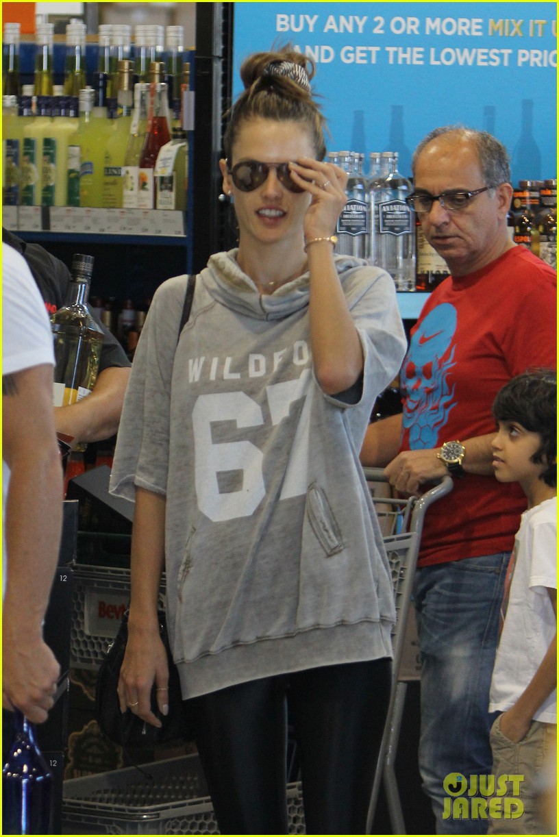 Alessandra Ambrosio Celebrates the Holiday Weekend with a Bikini Pic ...