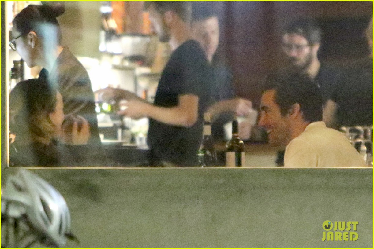 Jake Gyllenhaal & Rachel McAdams Have Dinner Together - See the Pics ...