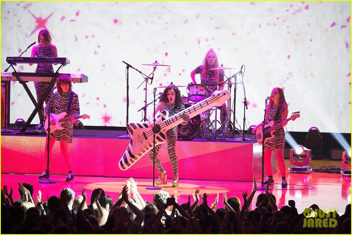 'Drop That Kitty' Is Our JJ Music Monday - Full Song & Lyrics!: Photo ...