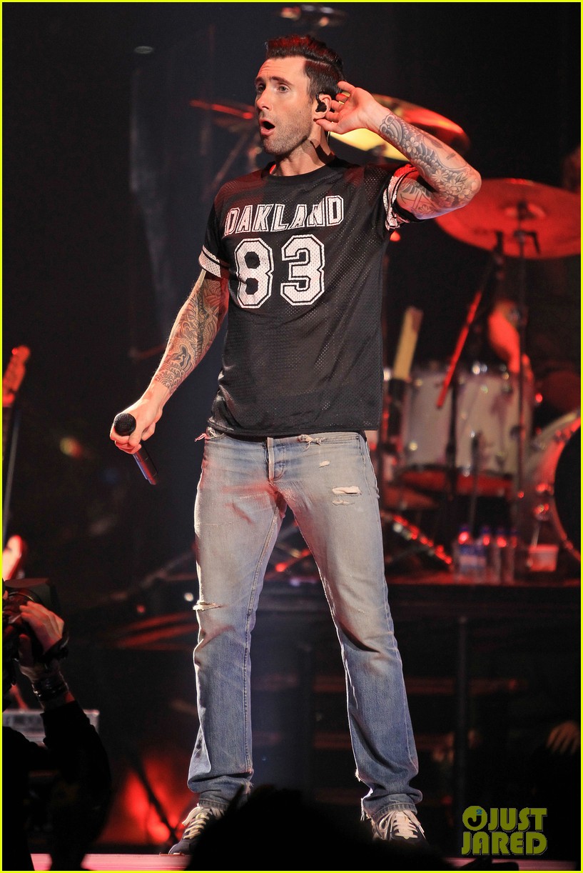 Adam Levine's First Artist Rozzi Crane Releases Debut EP!: Photo ...