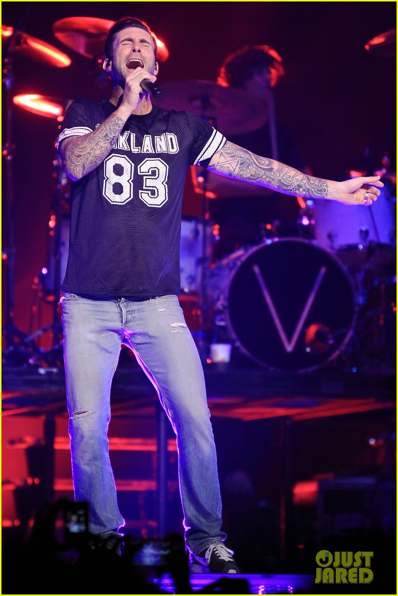 Adam Levine's First Artist Rozzi Crane Releases Debut EP!: Photo ...