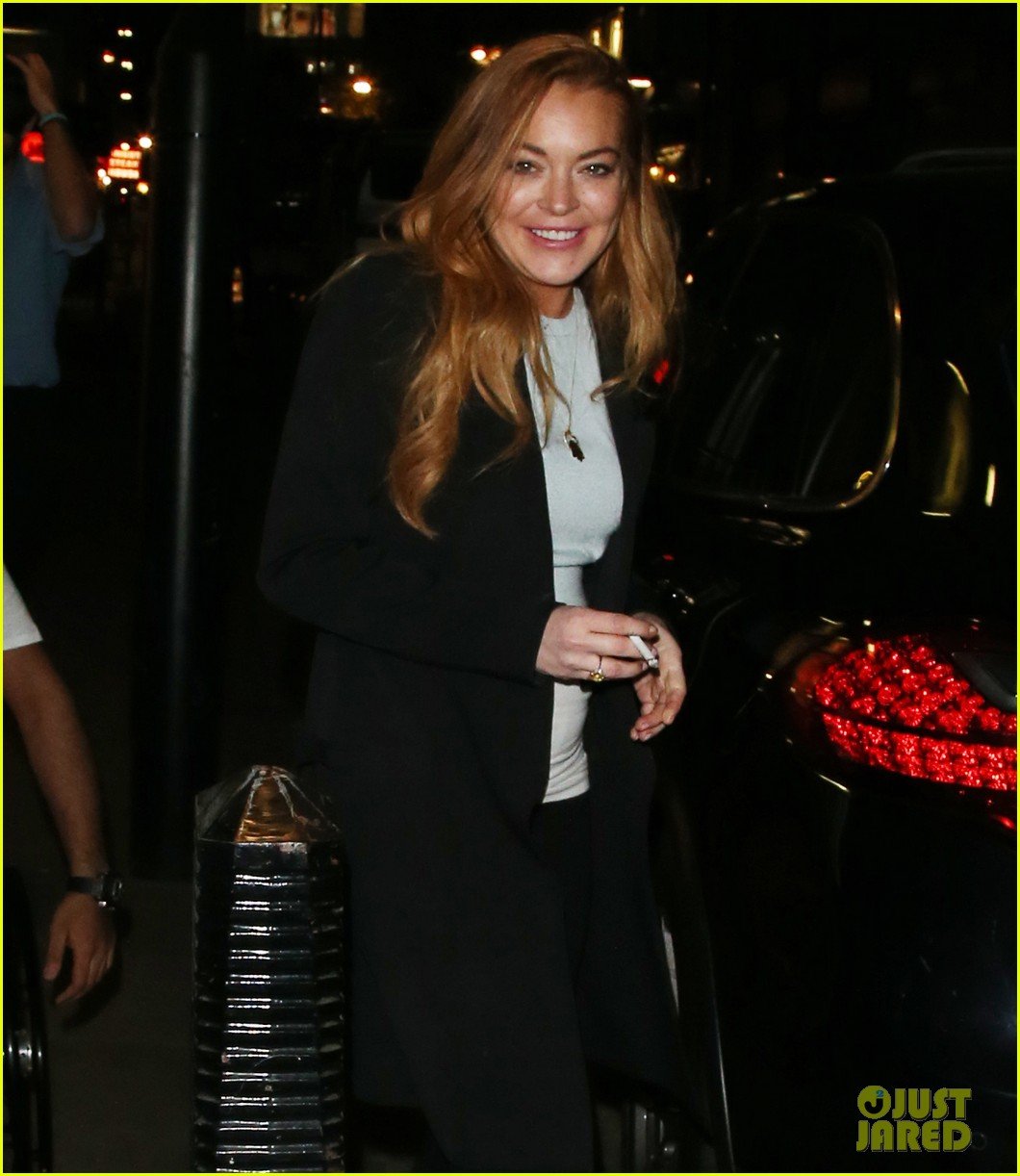 Lindsay Lohan Steps Out for Mayfair Day Date!: Photo 3354772 | Lindsay ...