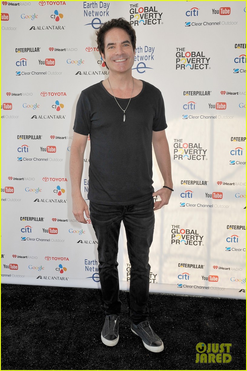 Freida Pinto & Erin Heatherton Get Ready for Global Citizen Earth Day ...