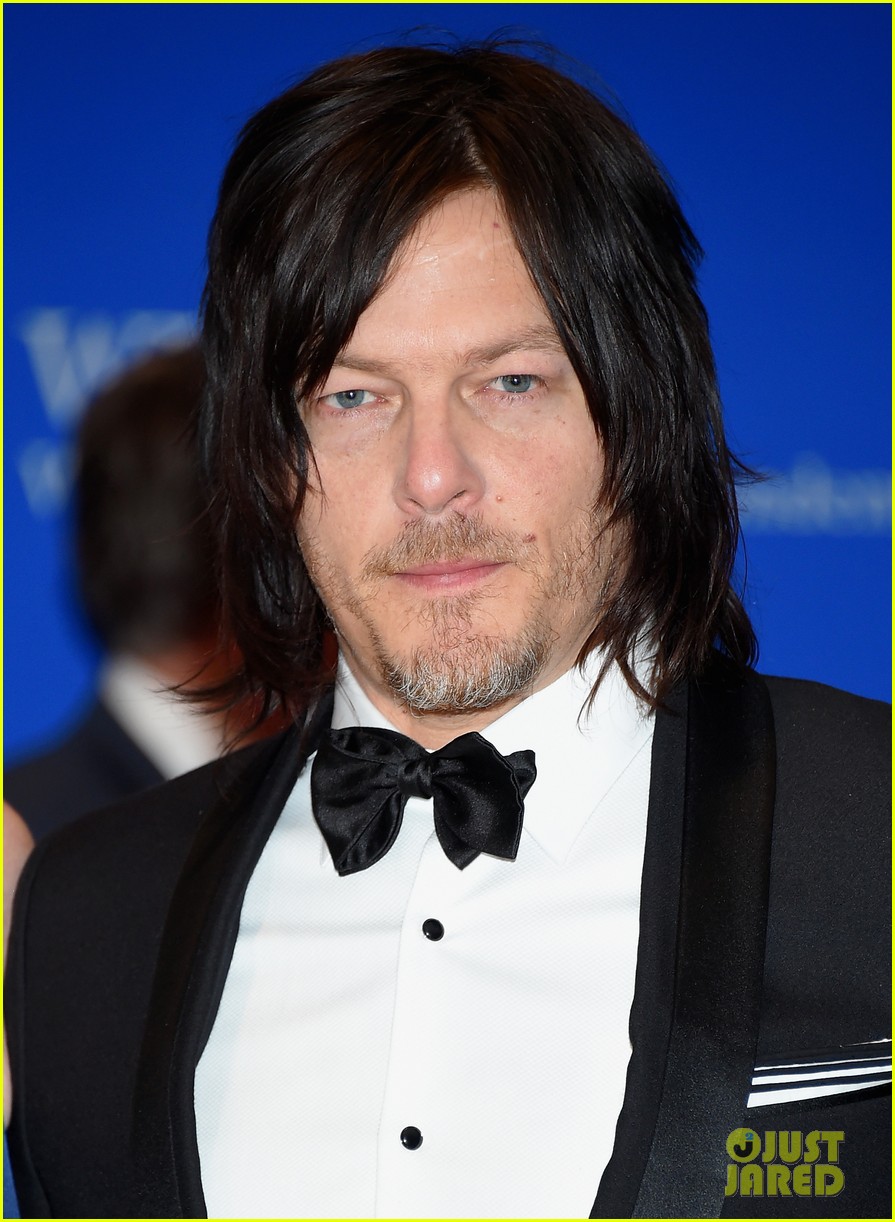 Norman Reedus & Nikolaj Coster-Waldau Bring Handsome to the WHCD 2015 ...