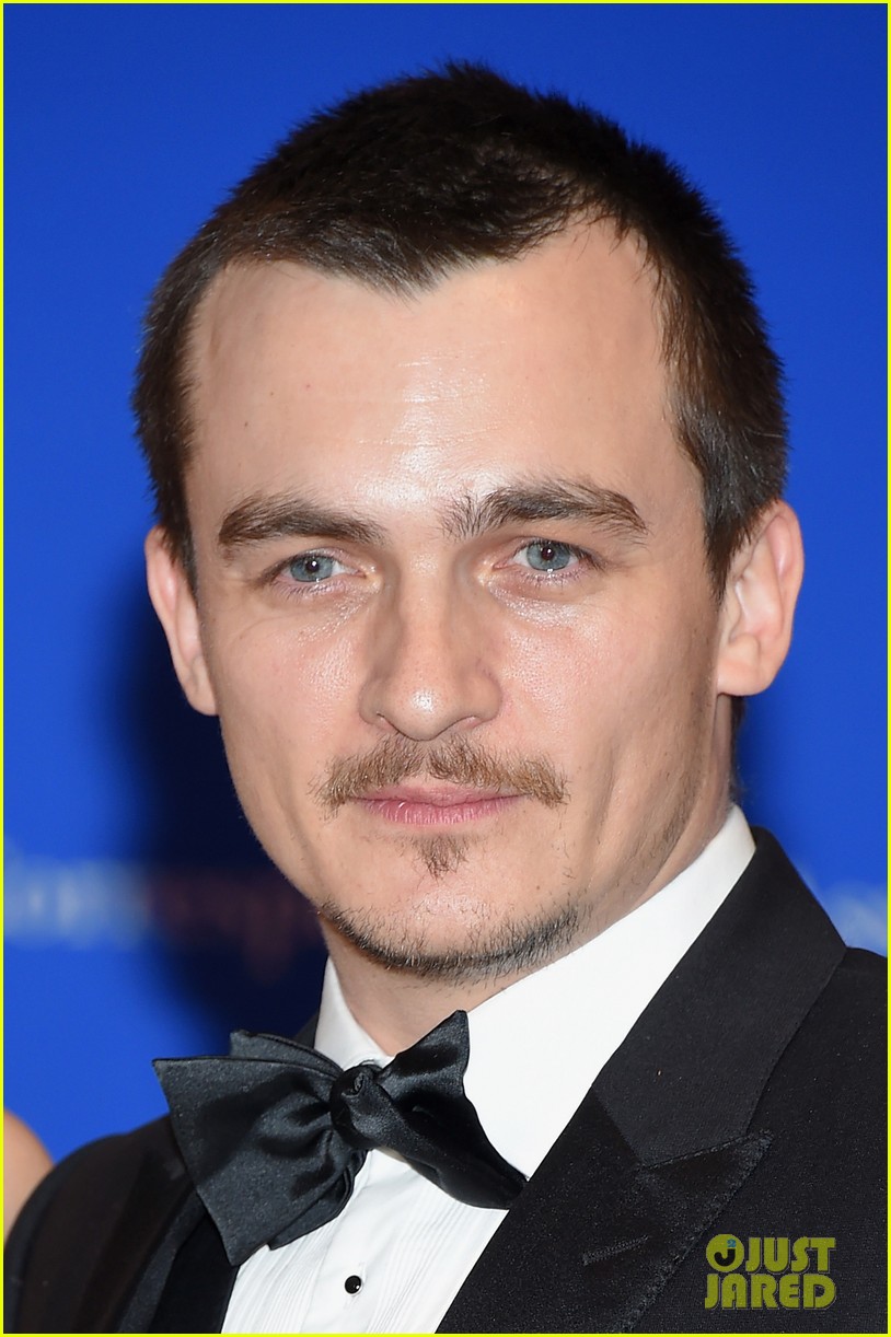 Norman Reedus & Nikolaj Coster-Waldau Bring Handsome to the WHCD 2015 ...