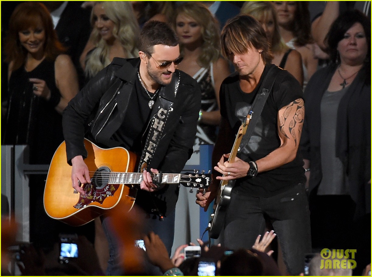 Keith Urban's Performance Opens ACM Awards 2015! (Video): Photo 3351050 ...